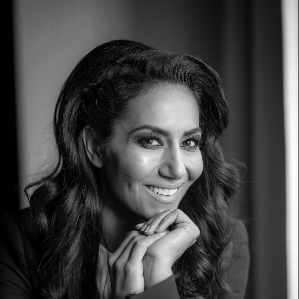 2019 Dr. Mouna Esmaeilzadeh - Brilliant Minds